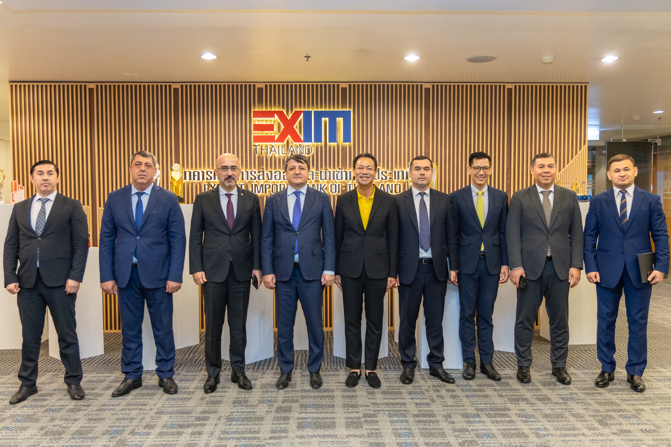 EXIM BANK พบปะรัฐมนตรีว่าการกระทรวงอุตสาหกรรมและเทคโนโลยีใหม่ สาธารณรัฐ ...